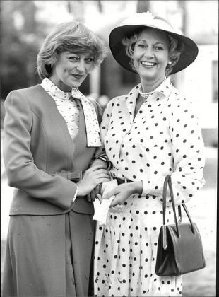 Actress Eva Lohman Left Lady Diana Foto Stok Editorial - Gambar Stok ...