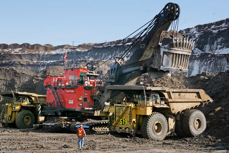 Syncrude Project Syncrudeis Mildred Lake Upgrader Editorial Stock Photo ...