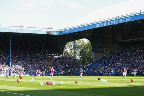 General View Hillsborough Balloons Litter Pitch Editorial Stock Photo ...