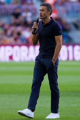 Leo Messi Salute During Presentation Fc Editorial Stock Photo - Stock ...