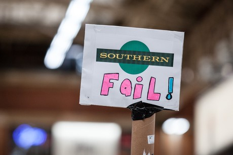 Southern Rail protests, London, UK - 10 Aug 2016 Stock Pictures ...