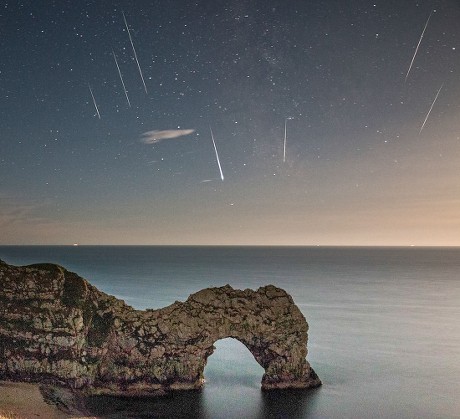 250 Falling stars Stock Pictures, Editorial Images and Stock Photos ...
