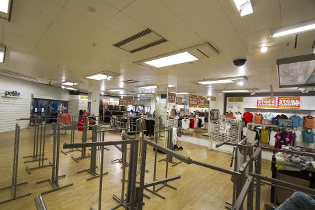 86 Home bargains Stock Pictures, Editorial Images and Stock Photos ...