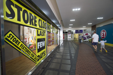 Customers Shopping Bargains Bhs Kingston Branch Editorial Stock Photo ...