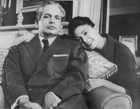 Dr Roberto Arias Wife Dame Margot 新闻传媒库存照片 - 库存图片 | Shutterstock
