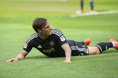 Brentford Midfielder Sam Saunders 7 Looks Editorial Stock Photo - Stock ...