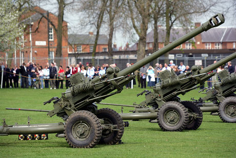 105mm Light Guns 7th Parachute Regiment Editorial Stock Photo - Stock ...