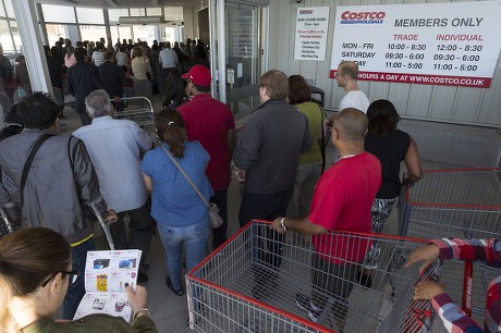 Customers Entering Store Shopping Trolleys Editorial Stock Photo ...
