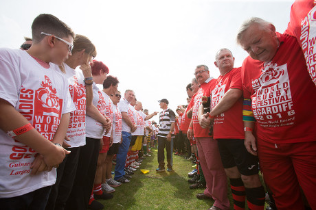 Participants Wait Bind Together Attempt Worlds Editorial Stock Photo ...
