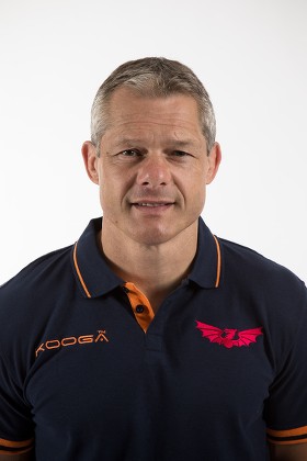 __COUNT__ Scarlets Squad Portraits 2016-17 Season - 11 Aug 2016 Stock ...