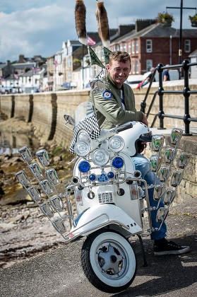 __COUNT__ imágenes de Millport Scooter Rally, Cumbrae, Scotland, UK ...