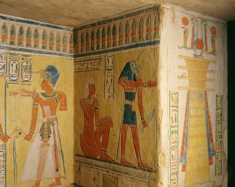 Ramesses Iii Wearing Blue Crown Making - Foto de stock de contenido ...