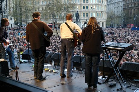 Belle Sebastian Bobby Kildea Stevie Jackson Editorial Stock Photo ...
