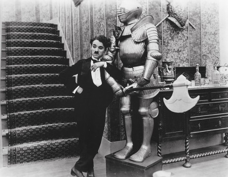 1 Suit of armour spiv toff scene still charlie chaplin Stock Pictures ...