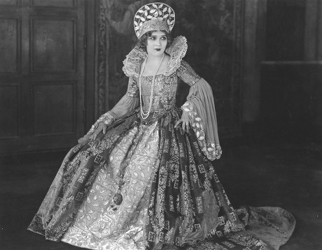 38 Dorothy vernon Stock Pictures, Editorial Images and Stock Photos ...