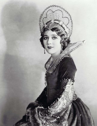 38 Dorothy vernon Stock Pictures, Editorial Images and Stock Photos ...