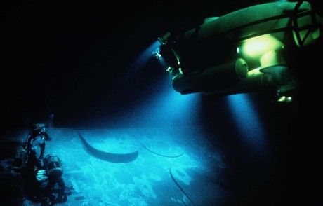 7 Underwater diving scene still Stock Pictures, Editorial Images and ...