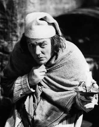 2 Charles dickens dickens ebenezer scrooge film portrait ronald neame ...