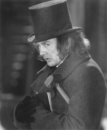 2 Charles dickens dickens ebenezer scrooge film portrait ronald neame ...