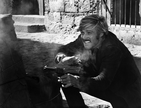 1 Fanning guns pistols scene still george roy hill Stock Pictures ...
