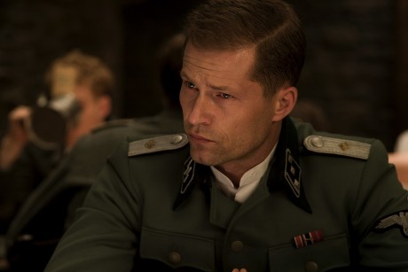 19 Nazis world war two ww2 wwii scene still quentin tarantino Stock ...