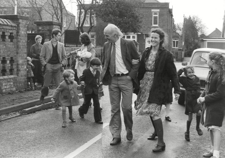 500 Gillick Stock Pictures, Editorial Images and Stock Photos ...