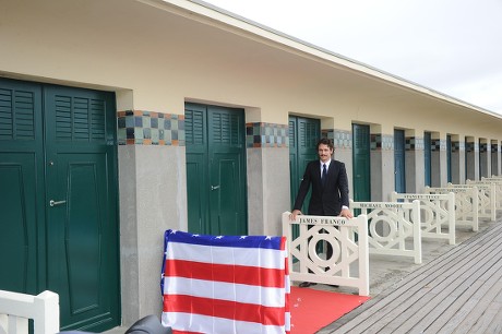 __COUNT__ James Franco Beach Locker Ceremony, Promenade des Planches ...