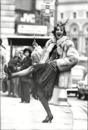 Lady Amanda Knatchbull 24yearold Granddaughter Late Editorial Stock ...