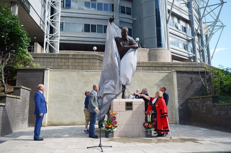 Football - Alan Shearer Statue Unveiling St. James' Park, Barrack Rd ...