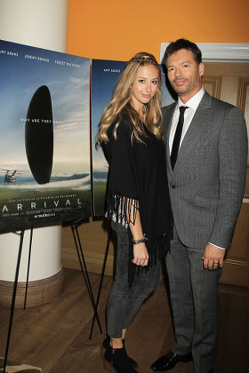 Jeremy Renner Cynthia Mcfadden Editorial Stock Photo - Stock Image ...
