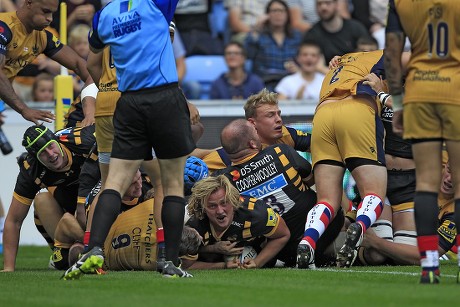 Wasps Tommy Taylor Centre Scores His Editorial Stock Photo - Stock ...