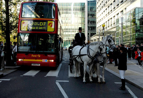Traditional Victorian Funeral Procession Carrying Delegates Editorial ...