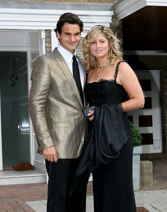 Roger Federer leaving for Elton John's 'White Tie and Tiaras' party ...