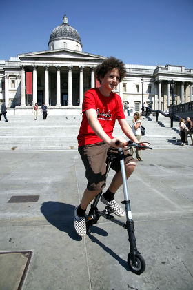 Clive Sinclair A bike interview, London, Britain - 19 Jul 2006 Stock ...