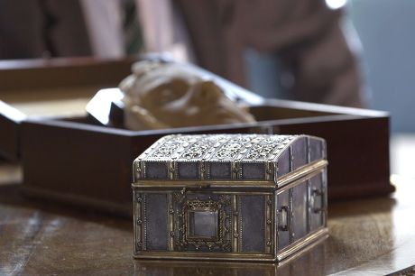 Death Mask Mary Queen Scots 15th Editorial Stock Photo - Stock Image ...