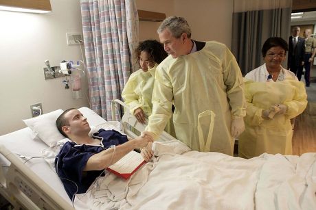 250 Bethesda naval hospital Stock Pictures, Editorial Images and Stock ...