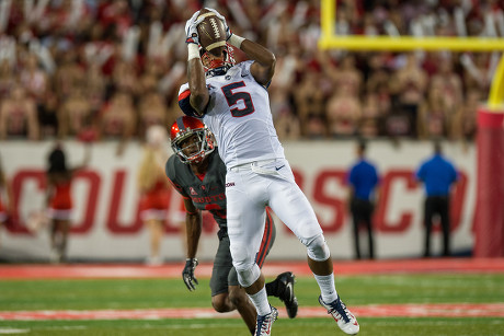 __COUNT__ Connecticut Huskies v Houston Cougars, NCAA football Game ...