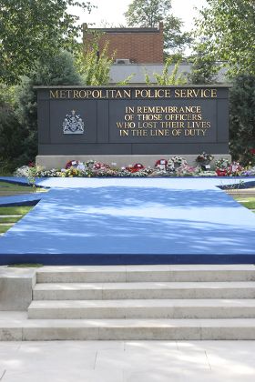 Metropolitan Police Memorial Editorial Stock Photo - Stock Image ...