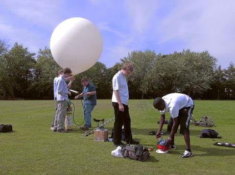 Group Preparing Camera Balloon Launch Group Editorial Stock Photo ...