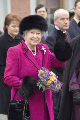 Queen Elizabeth Ii Visiting Occupation Museum Editorial Stock Photo ...