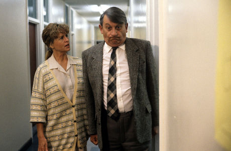 Bob Holness On Blockbusters 1988 Editorial Stock Photo - Stock Image ...