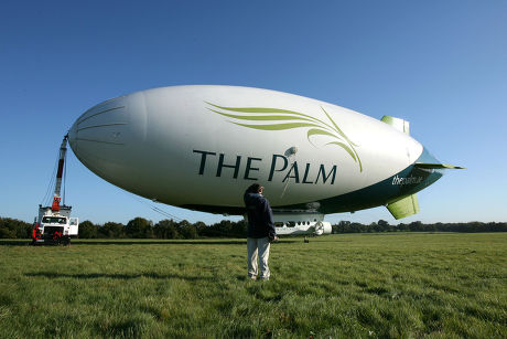 92 Blimp aircraft Stock Pictures, Editorial Images and Stock Photos ...