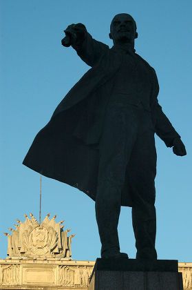 16 Metre Tall Statue Vladimir Lenin Editorial Stock Photo - Stock Image ...