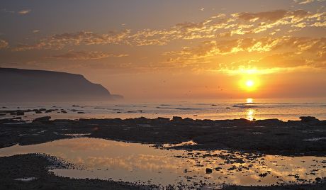 View Cliffs Sunset Cowbar Boulby Cliffs Editorial Stock Photo - Stock ...