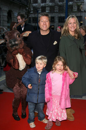 Neil Fox Wife Vicky Children Jack Editorial Stock Photo - Stock Image ...