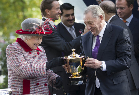 Queen Elizabeth Ii Presents Trophy Derek Editorial Stock Photo - Stock ...
