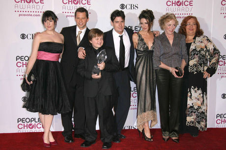 Cast Two Half Men Melanie Lynskey Editorial Stock Photo - Stock Image ...