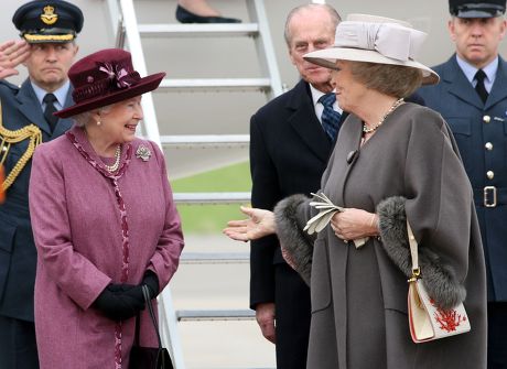 Queen Elizabeth Ii Queen Beatrix Rotterdam Editorial Stock Photo ...