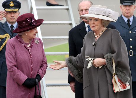 Queen Elizabeth Ii Queen Beatrix Rotterdam Editorial Stock Photo ...