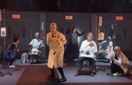 16 imágenes de 'A Pacifist's Guide to the War on Cancer' Play by Brony ...